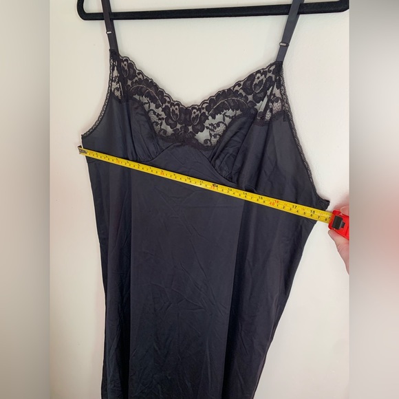 vassarette | Intimates & Sleepwear | Vintage Vassarette Black Lace Slip ...